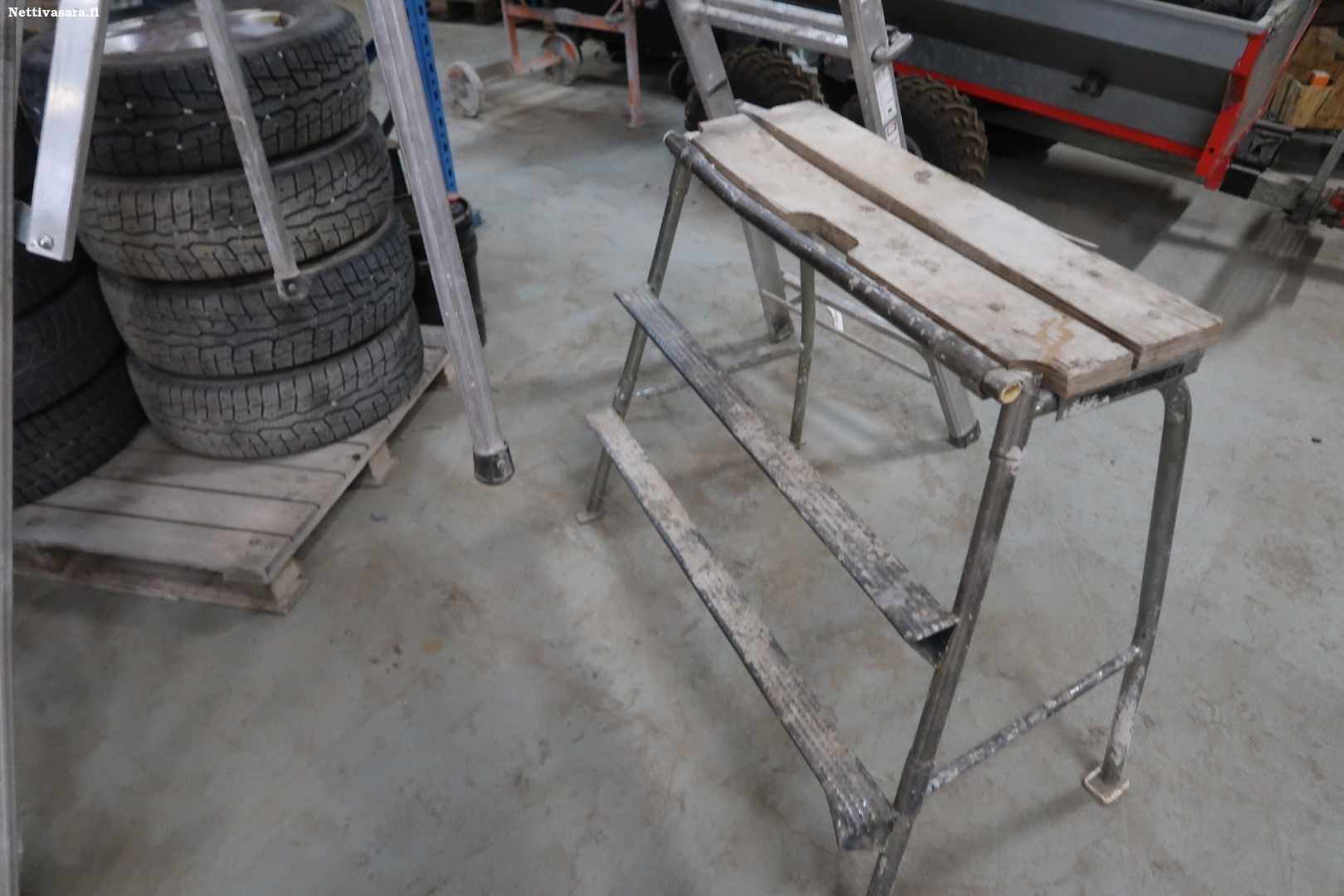 Nettivasara - Huutokauppa, Konkurssihuutokauppaa & Realisointia - Turvatikkaat 4m (104)