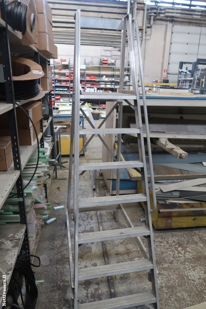 Nettivasara - Huutokauppa, Konkurssihuutokauppaa & Realisointia - Alumiiniset varastotikkaat ...